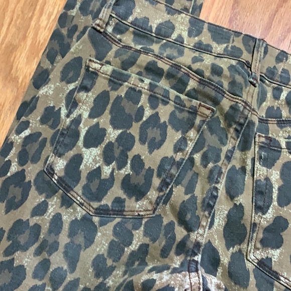 PacSun | Jeans | Nwt Leopard Distressed Jeans Midrise Skinny Pac Sun ...